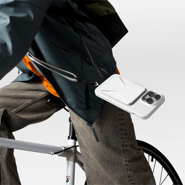 MOFT Snap-on Phone Stand & Wallet MOVAS™ - MagSafe Compatible ...